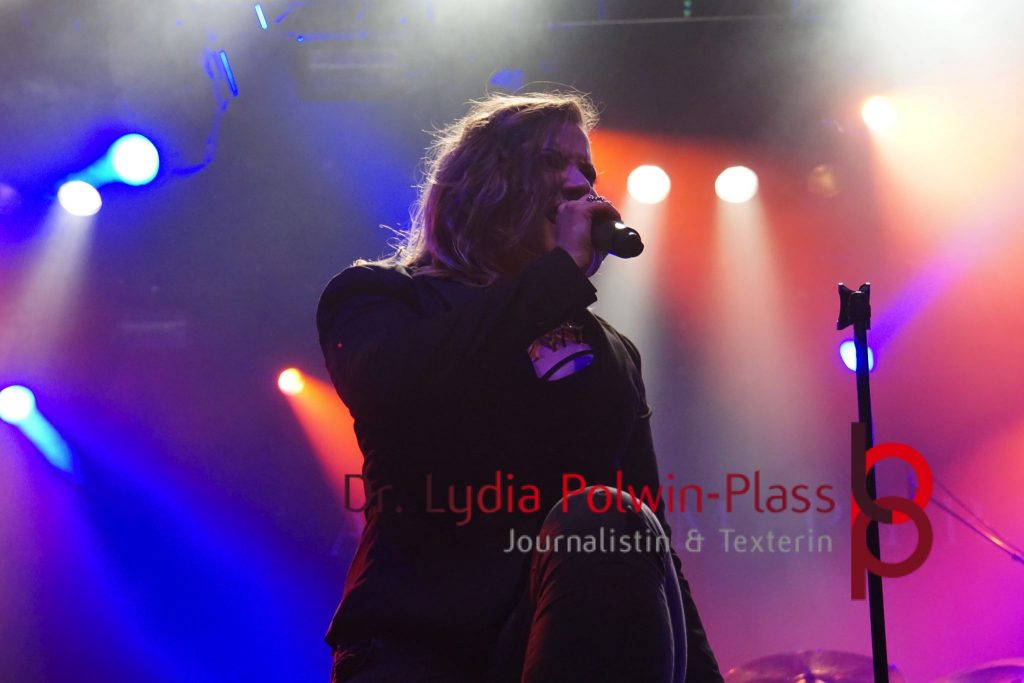 FOTOSTRECKE: DEMONS & WIZARDS und Asylum Pyre in der Batschkapp - Metalogy