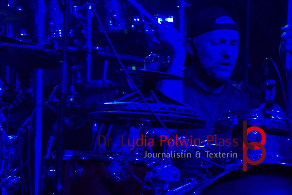 FOTOSTRECKE: DEMONS & WIZARDS und Asylum Pyre in der Batschkapp - Metalogy