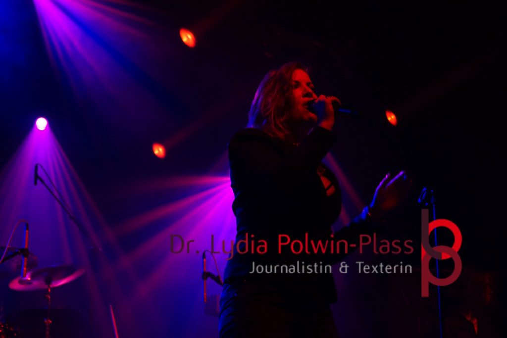 FOTOSTRECKE: DEMONS & WIZARDS und Asylum Pyre in der Batschkapp - Metalogy