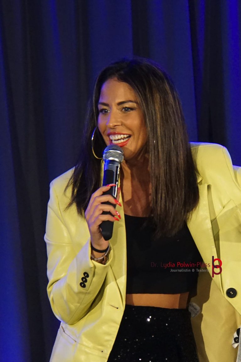 NightWash in Frankfurt mit Negah Amiri, Paul Wolter, Costa Meroniakakis ...