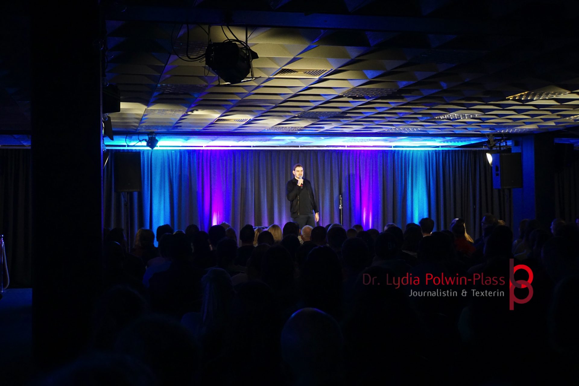 NightWash in Frankfurt mit Negah Amiri, Paul Wolter, Costa Meroniakakis ...