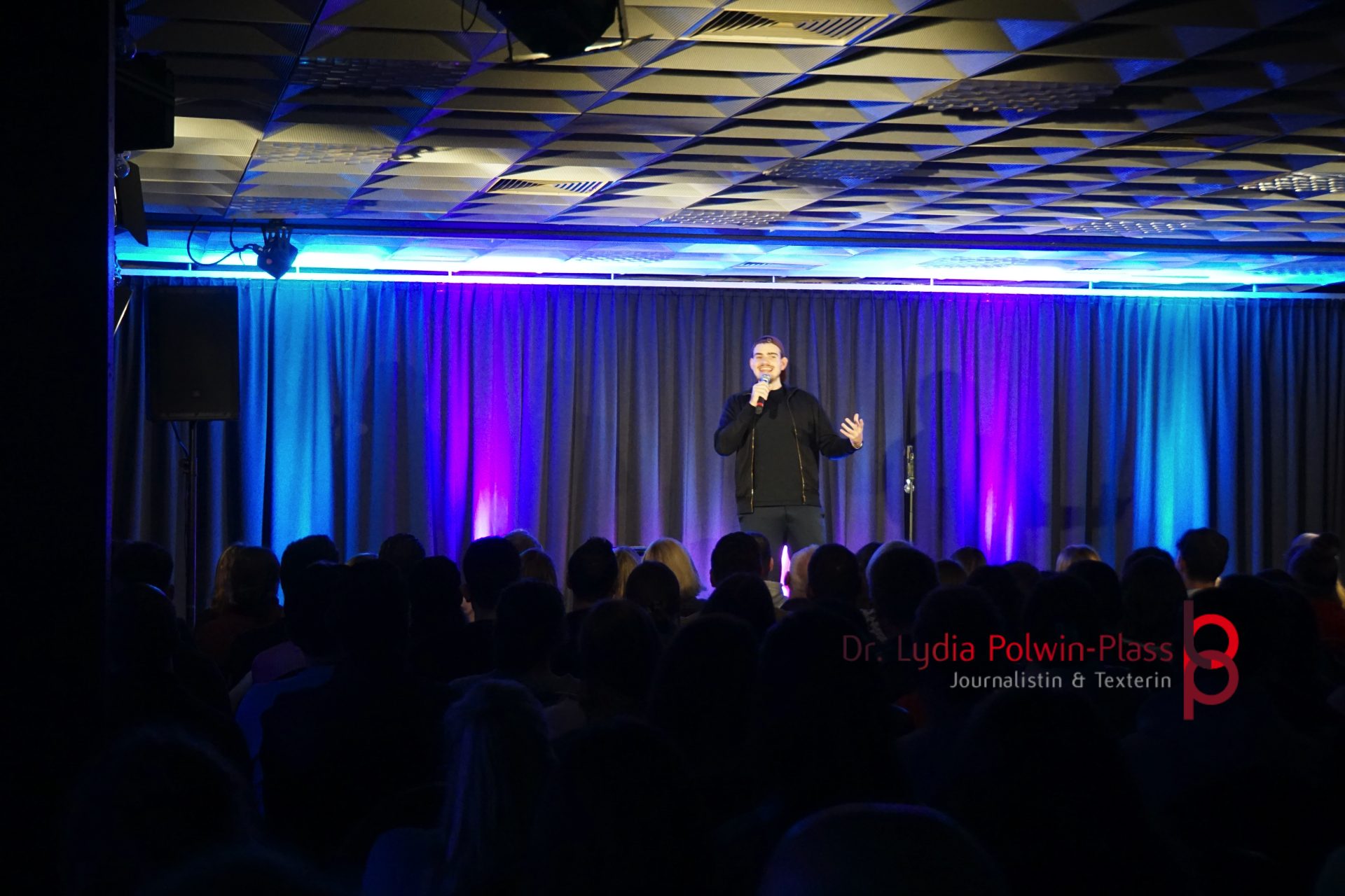 NightWash in Frankfurt mit Negah Amiri, Paul Wolter, Costa Meroniakakis ...